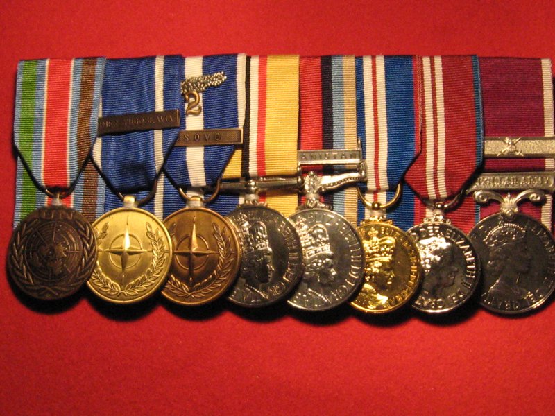 MEDAL SET - ROGER LEWIS - Hill Military Medals