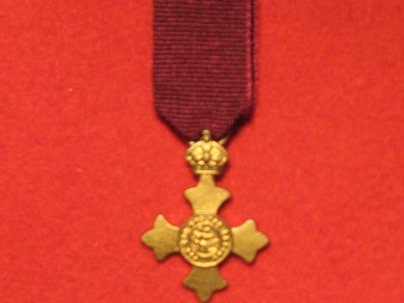MINIATURE OBE CIVIL MEDAL 1ST TYPE KINGS CROWN GVF MEDAL - Hill ...