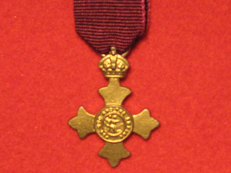 MINIATURE OBE CIVIL MEDAL 1ST TYPE KINGS CROWN GVF MEDAL - Hill ...